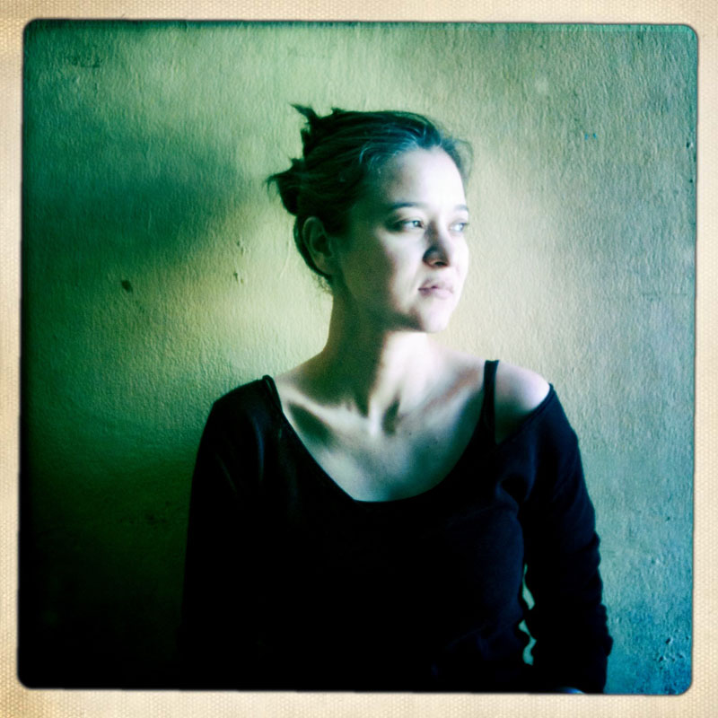 I Read I Write – A photography project by Laura Boushnak – NUS – Middle ...